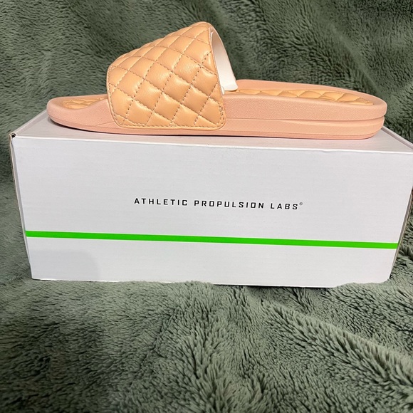 APL | Shoes | Apl Womens Lusso Slide In Blush Pink | Poshmark